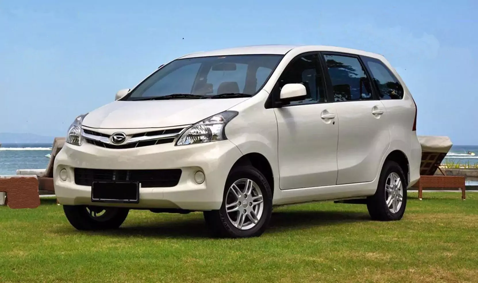 Butuh Mobil 1300 CC untuk Keluarga Kecil? Cek Rekomendasinya Disini! | ACC