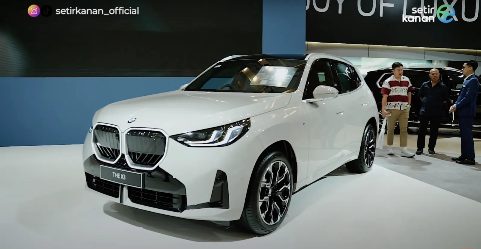 Review Booth BMW GIIAS 2025: Line Up Lengkap dari Sedan hingga EV! | ACC